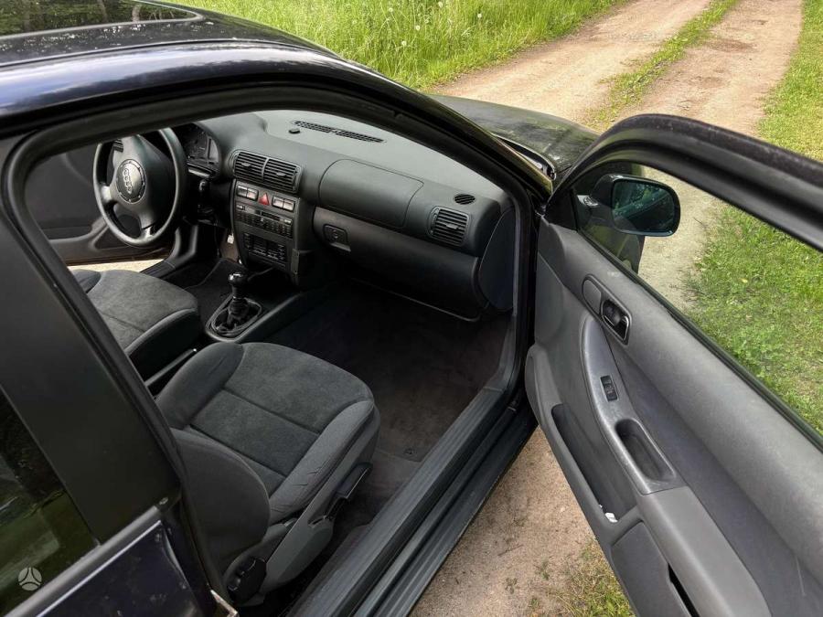 Blue Audi A3 1998 in Vilnius, with an engine capacity of 1.90 L and mileage of 377 thousand km for 900 €, photo 7 on AUTOMOTO.COM.LV