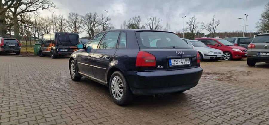 Zils Audi A3 1999 Valmiera, ar dzinēja tilpumu 1.60 L un nobraukumu 308 tūkst. km par 850 €, foto 5 vietnē AUTOMOTO.COM.LV