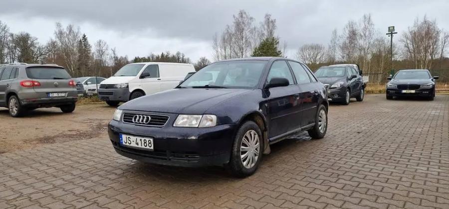 Zils Audi A3 1999 Valmiera, ar dzinēja tilpumu 1.60 L un nobraukumu 308 tūkst. km par 850 €, foto 7 vietnē AUTOMOTO.COM.LV