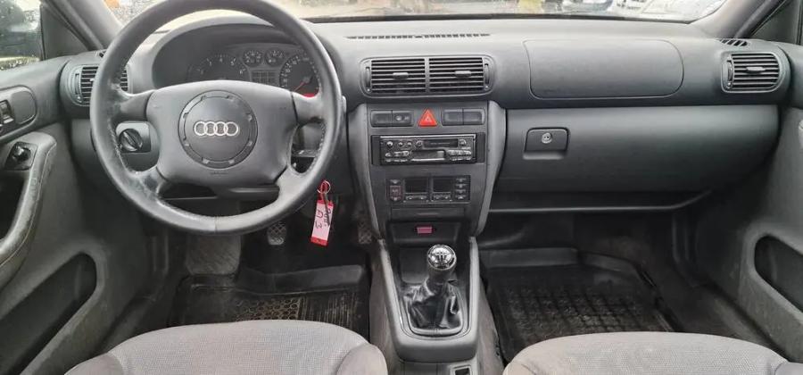 Zils Audi A3 1999 Valmiera, ar dzinēja tilpumu 1.60 L un nobraukumu 308 tūkst. km par 850 €, foto 8 vietnē AUTOMOTO.COM.LV