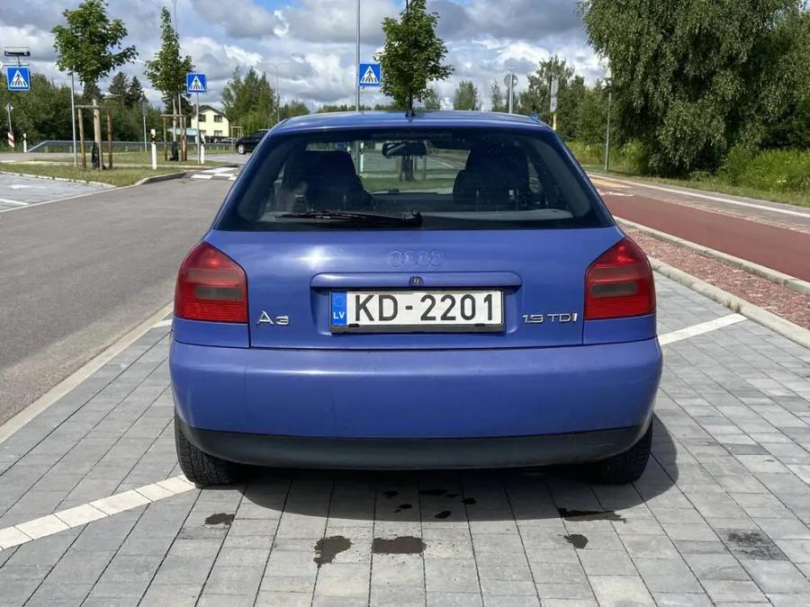Zils Audi A3 1999 Jelgava, ar dzinēja tilpumu 1.90 L un nobraukumu 314 tūkst. km par 900 €, foto 6 vietnē AUTOMOTO.COM.LV