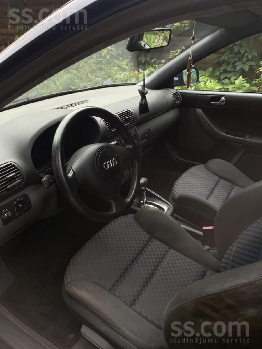 Zils Audi A3 1999 Daugavpils, ar dzinēja tilpumu 1.80 L un nobraukumu 221 tūkst. km par 1050 €, foto 7 vietnē AUTOMOTO.COM.LV