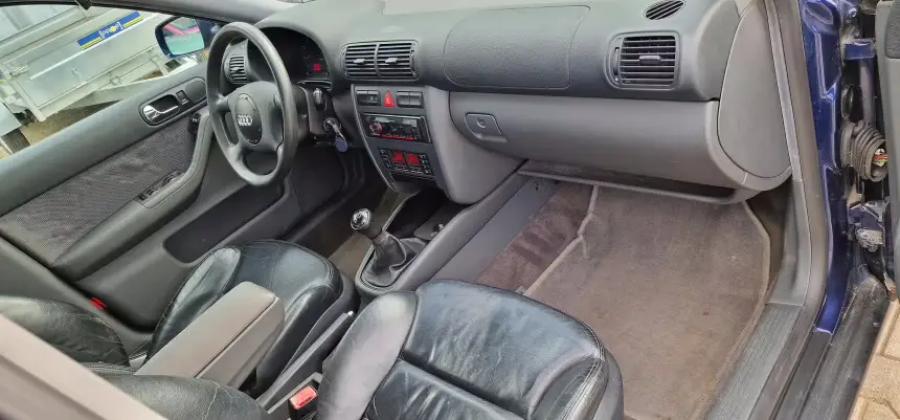 Blue Audi A3 2000 in Valmiera, with an engine capacity of 1.60 L and mileage of 294 thousand km for 1250 €, photo 10 on AUTOMOTO.COM.LV