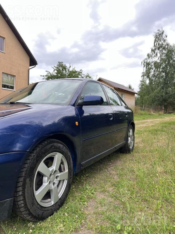 Zils Audi A3 2000 Rīga, ar dzinēja tilpumu 1.80 L un nobraukumu 213 tūkst. km par 1650 €, foto 2 vietnē AUTOMOTO.COM.LV
