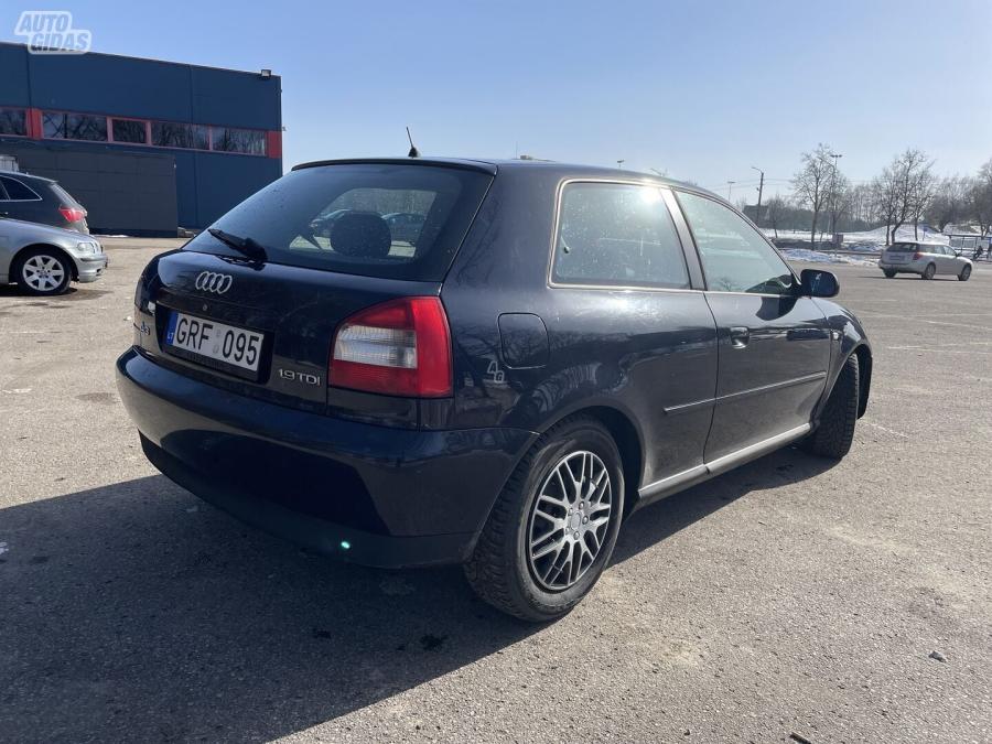 Blue Audi A3 2001 in Utena, with an engine capacity of 1.90 L and mileage of 267 thousand km for 1500 €, photo 4 on AUTOMOTO.COM.LV