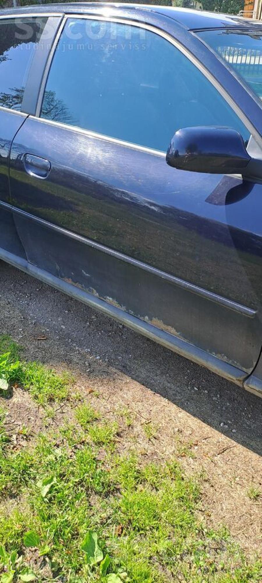 Zils Audi A3 2001 Rīga, ar dzinēja tilpumu 1.60 L un nobraukumu 428 tūkst. km par 600 €, foto 4 vietnē AUTOMOTO.COM.LV
