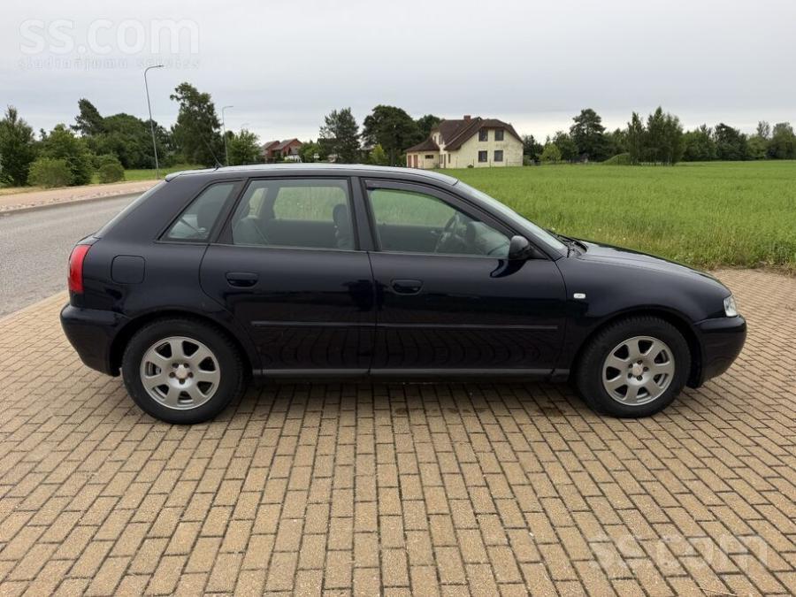 Zils Audi A3 2001 Saldus, ar dzinēja tilpumu 1.60 L un nobraukumu 0 tūkst. km par 1750 €, foto 5 vietnē AUTOMOTO.COM.LV