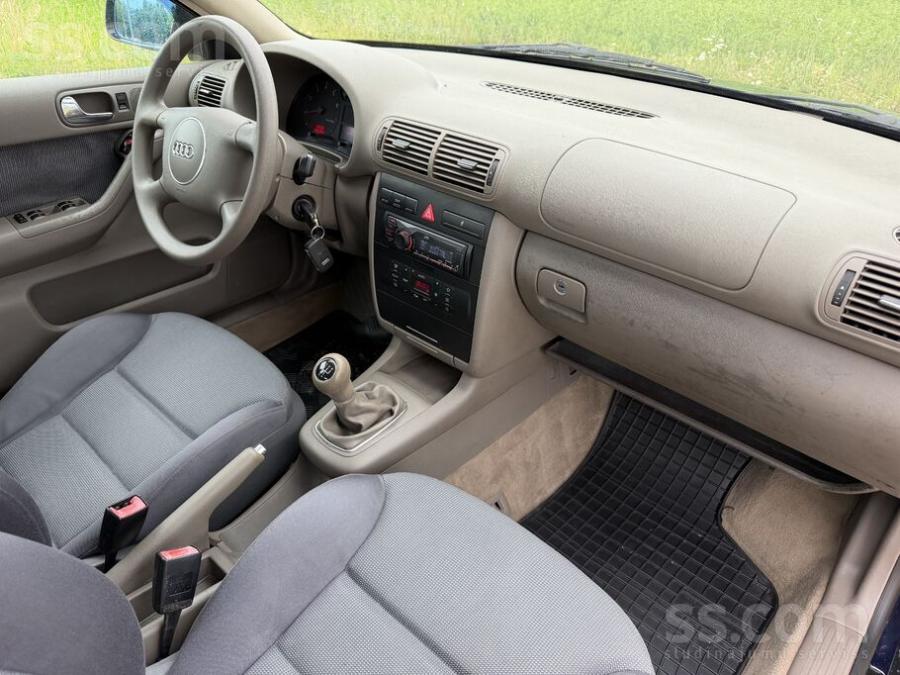 Zils Audi A3 2001 Saldus, ar dzinēja tilpumu 1.60 L un nobraukumu 0 tūkst. km par 1750 €, foto 16 vietnē AUTOMOTO.COM.LV