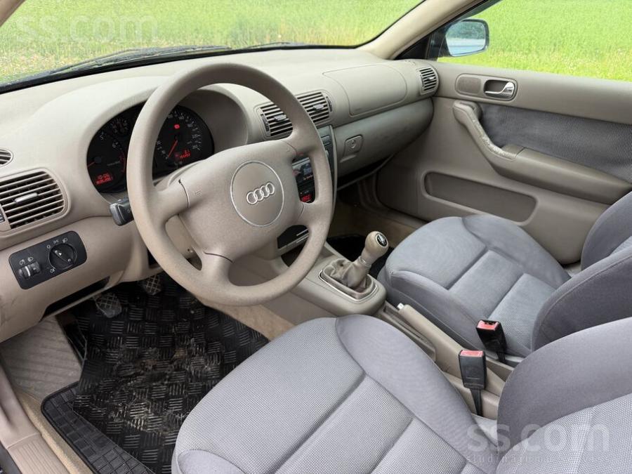 Zils Audi A3 2001 Saldus, ar dzinēja tilpumu 1.60 L un nobraukumu 0 tūkst. km par 1750 €, foto 17 vietnē AUTOMOTO.COM.LV