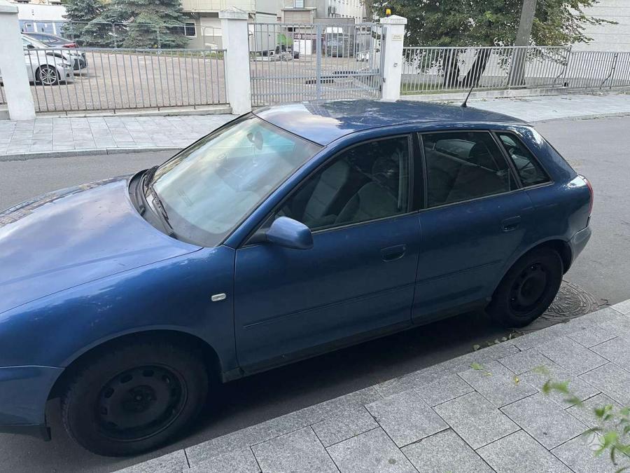Синий Ауди А3 2001 в Вильнюс, объемом двигателя 1.90 л и пробегом 354 тыс. км за 899 €, фото 5 на AUTOMOTO.COM.LV