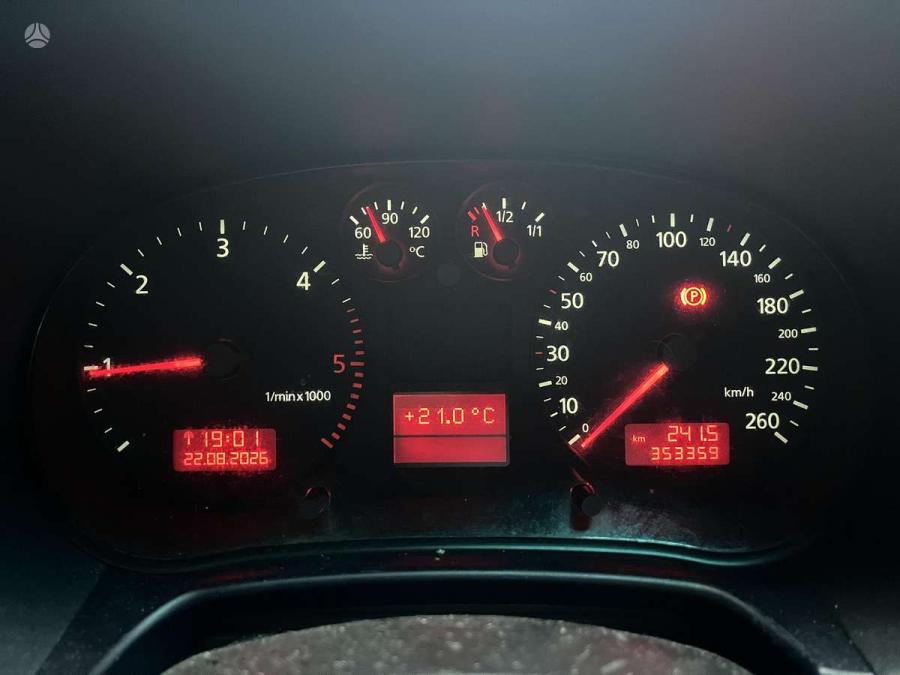 Синий Ауди А3 2001 в Вильнюс, объемом двигателя 1.90 л и пробегом 354 тыс. км за 899 €, фото 10 на AUTOMOTO.COM.LV