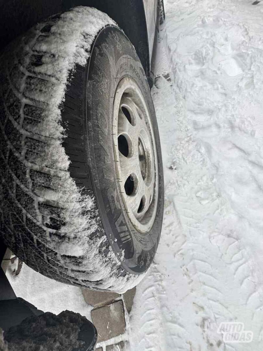 Blue Audi A3 2002 in Vilnius, with an engine capacity of 1.60 L and mileage of 294 thousand km for 700 €, photo 7 on AUTOMOTO.COM.LV