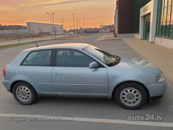 Zils Audi A3 2002 Tallina, ar dzinēja tilpumu 1.60 L un nobraukumu 273 tūkst. km par 2100 €, foto 3 vietnē AUTOMOTO.COM.LV