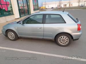 Blue Audi A3 2002 in Tallinn, with an engine capacity of 1.60 L and mileage of 273 thousand km for 2100 €, photo 5 on AUTOMOTO.COM.LV