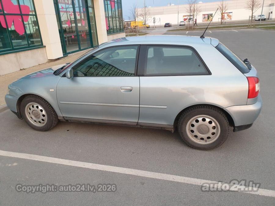 Blue Audi A3 2002 in Tallinn, with an engine capacity of 1.60 L and mileage of 273 thousand km for 2100 €, photo 5 on AUTOMOTO.COM.LV