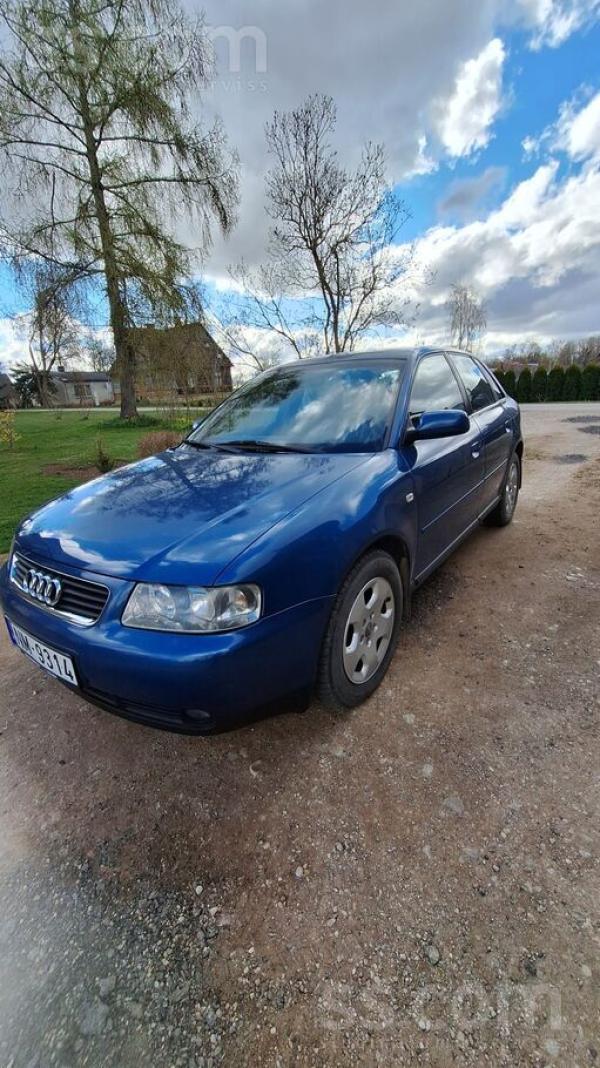Zils Audi A3 2002 Tukums, ar dzinēja tilpumu 1.60 L un nobraukumu 191 tūkst. km par 1800 €, foto 1 vietnē AUTOMOTO.COM.LV