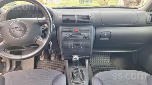 Zils Audi A3 2002 Tukums, ar dzinēja tilpumu 1.60 L un nobraukumu 191 tūkst. km par 1800 €, foto 5 vietnē AUTOMOTO.COM.LV