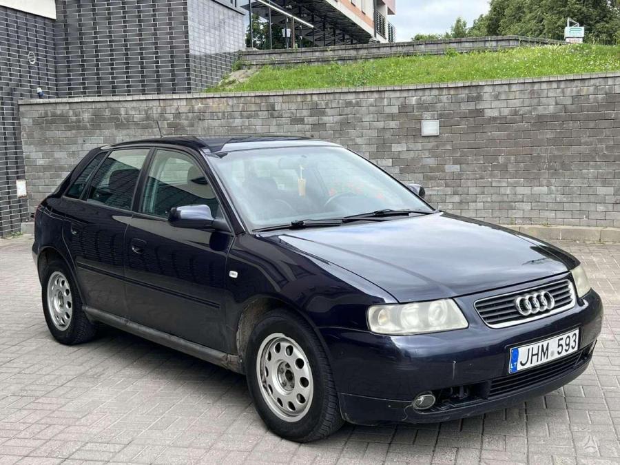 Синий Ауди А3 2002 в Вильнюс, объемом двигателя 1.60 л и пробегом 300 тыс. км за 990 €, фото 4 на AUTOMOTO.COM.LV