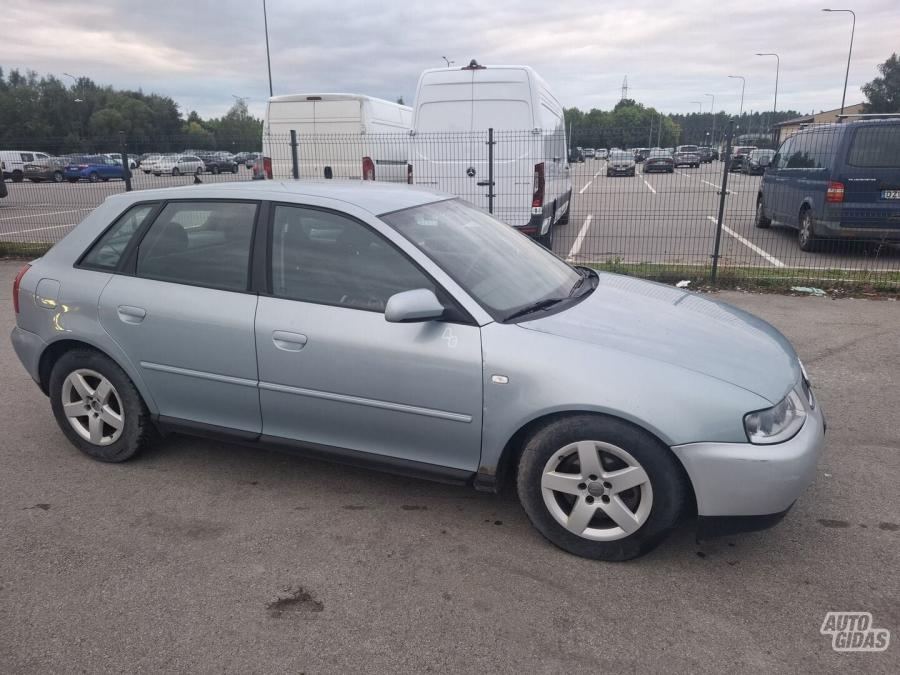Zils Audi A3 2002 Kauņa, ar dzinēja tilpumu 1.80 L un nobraukumu 371 tūkst. km par 1000 €, foto 4 vietnē AUTOMOTO.COM.LV