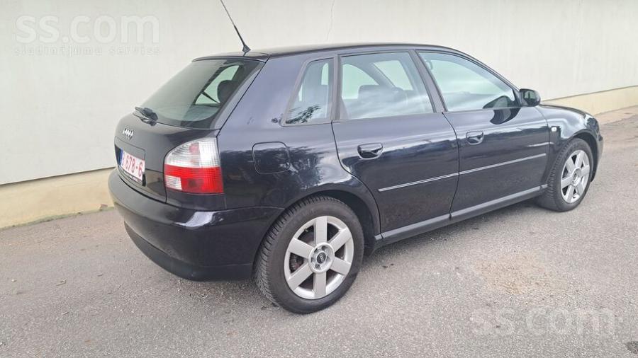 Blue Audi A3 2003 in Ogre, with an engine capacity of 1.80 L and mileage of 209 thousand km for 2950 €, photo 4 on AUTOMOTO.COM.LV