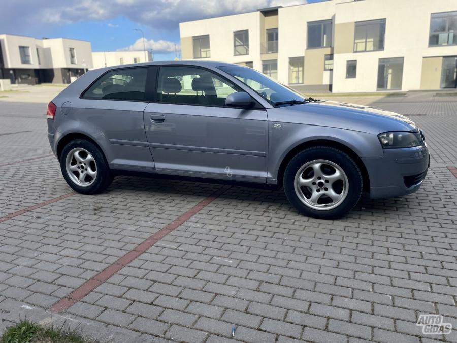 Blue Audi A3 2003 in Vilnius, with an engine capacity of 2.00 L and mileage of 397 thousand km for 2000 €, photo 9 on AUTOMOTO.COM.LV