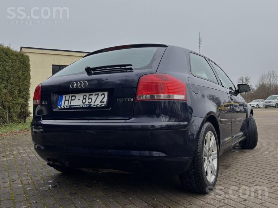 Zils Audi A3 2003 Rīga, ar dzinēja tilpumu 1.90 L un nobraukumu 394 tūkst. km par 1950 €, foto 4 vietnē AUTOMOTO.COM.LV