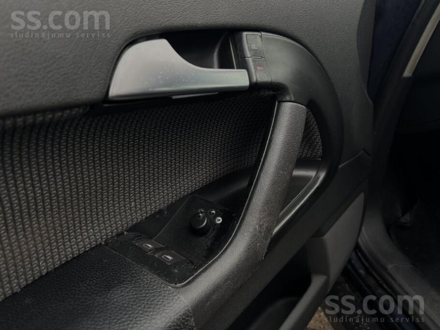 Zils Audi A3 2003 Rīga, ar dzinēja tilpumu 1.90 L un nobraukumu 394 tūkst. km par 1950 €, foto 16 vietnē AUTOMOTO.COM.LV