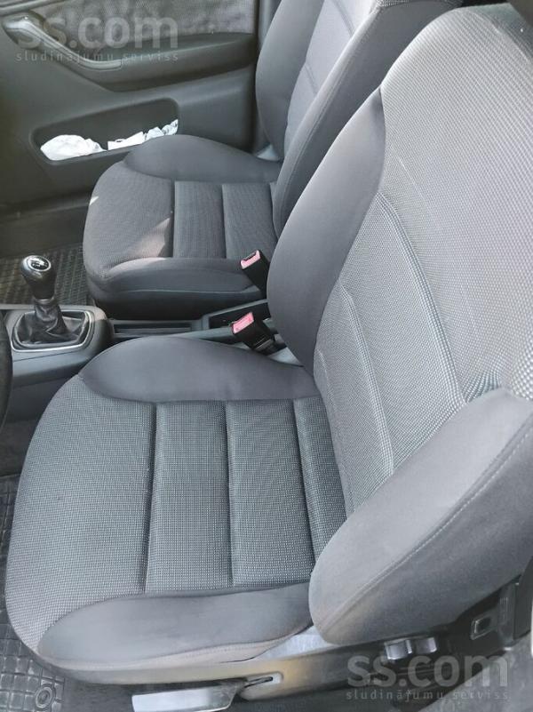 Blue Audi A3 2003 in Rezekne, with an engine capacity of 1.60 L and mileage of 245 thousand km for 1600 €, photo 11 on AUTOMOTO.COM.LV