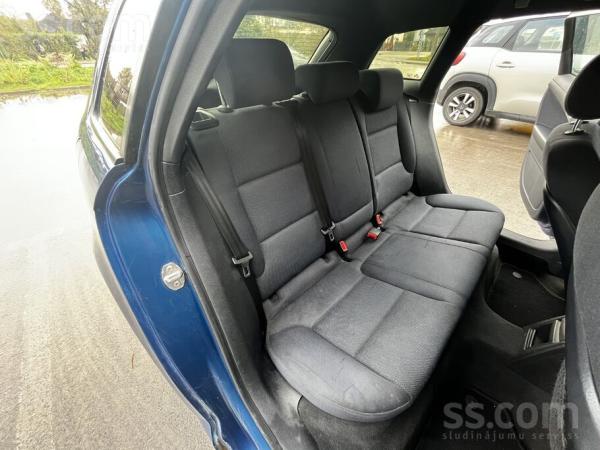 Zils Audi A3 2004 Jelgava, ar dzinēja tilpumu 2.00 L un nobraukumu 401 tūkst. km par 1680 €, foto 11 vietnē AUTOMOTO.COM.LV