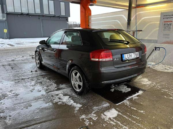 Zils Audi A3 2004 Viļņa, ar dzinēja tilpumu 1.97 L un nobraukumu 300 tūkst. km par 1450 €, foto 3 vietnē AUTOMOTO.COM.LV