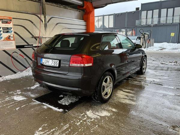 Zils Audi A3 2004 Viļņa, ar dzinēja tilpumu 1.97 L un nobraukumu 300 tūkst. km par 1450 €, foto 4 vietnē AUTOMOTO.COM.LV