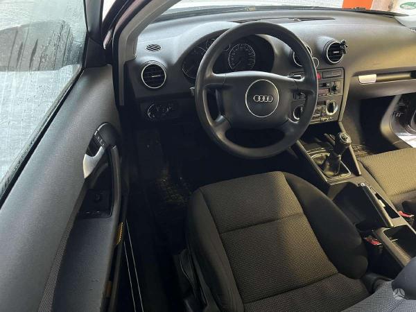 Zils Audi A3 2004 Viļņa, ar dzinēja tilpumu 1.97 L un nobraukumu 300 tūkst. km par 1450 €, foto 7 vietnē AUTOMOTO.COM.LV