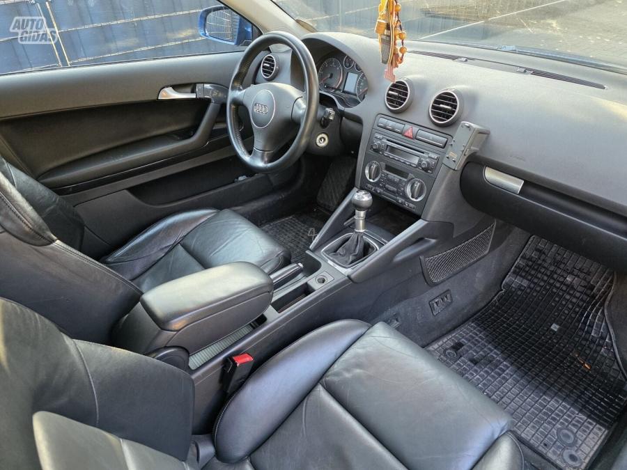 Zils Audi A3 2004 Kauņa, ar dzinēja tilpumu 2.00 L un nobraukumu 355 tūkst. km par 1000 €, foto 8 vietnē AUTOMOTO.COM.LV