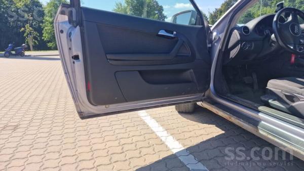 Blue Audi A3 2004 in Saldus, with an engine capacity of 2.00 L and mileage of 323 thousand km for 2200 €, photo 6 on AUTOMOTO.COM.LV