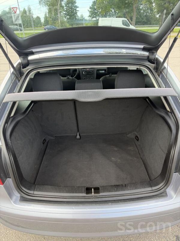 Zils Audi A3 2004 Rīga, ar dzinēja tilpumu 1.90 L un nobraukumu 293 tūkst. km par 1800 €, foto 10 vietnē AUTOMOTO.COM.LV