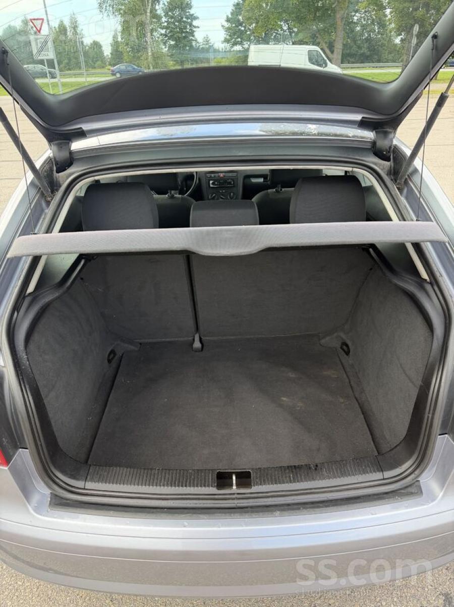 Zils Audi A3 2004 Rīga, ar dzinēja tilpumu 1.90 L un nobraukumu 293 tūkst. km par 1800 €, foto 10 vietnē AUTOMOTO.COM.LV