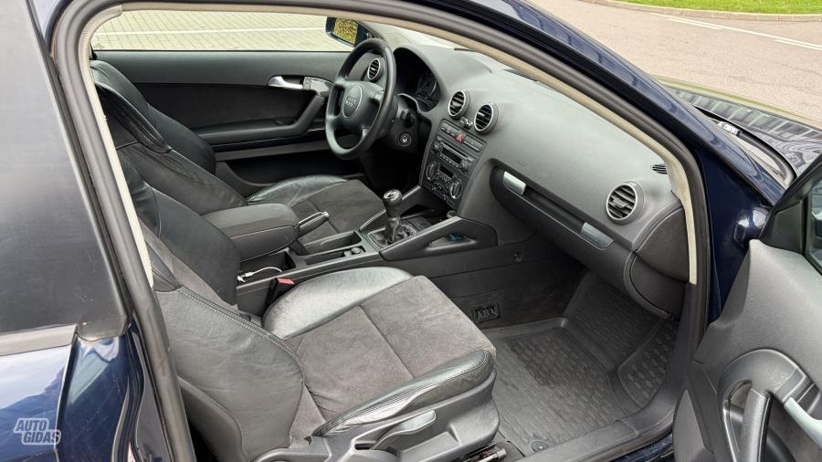 Blue Audi A3 2004 in Vilnius, with an engine capacity of 1.90 L and mileage of 382 thousand km for 1300 €, photo 10 on AUTOMOTO.COM.LV