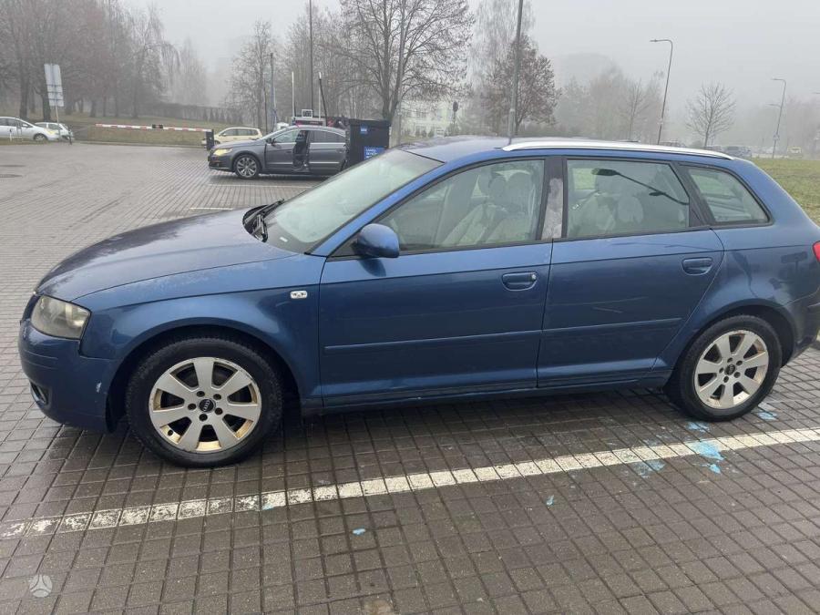 Zils Audi A3 2005 Viļņa, ar dzinēja tilpumu 1.97 L un nobraukumu 288 tūkst. km par 900 €, foto 2 vietnē AUTOMOTO.COM.LV