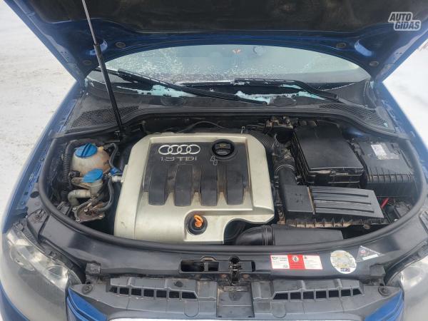 Zils Audi A3 2005 Pakruojis, ar dzinēja tilpumu 1.90 L un nobraukumu 394 tūkst. km par 2400 €, foto 3 vietnē AUTOMOTO.COM.LV