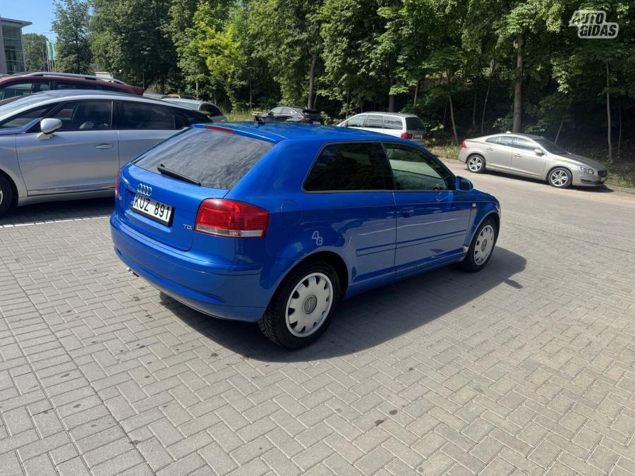 Синий Ауди А3 2005 в Вильнюс, объемом двигателя 2.00 л и пробегом 397 тыс. км за 2300 €, фото 6 на AUTOMOTO.COM.LV