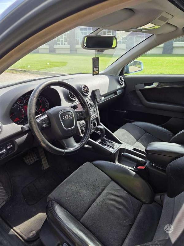 Blue Audi A3 2005 in Palanga, with an engine capacity of 1.98 L and mileage of 338 thousand km for 2500 €, photo 6 on AUTOMOTO.COM.LV