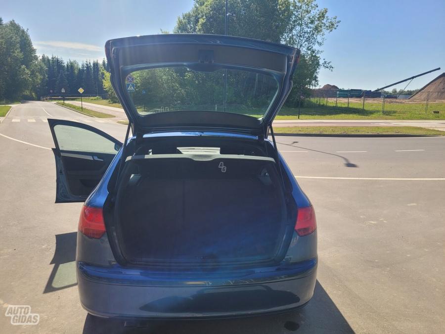 Zils Audi A3 2005 Viļņa, ar dzinēja tilpumu 2.00 L un nobraukumu 324 tūkst. km par 2350 €, foto 32 vietnē AUTOMOTO.COM.LV