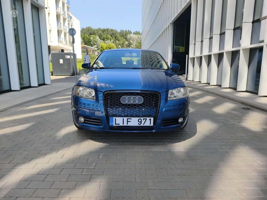 Blue Audi A3 2005 in Vilnius, with an engine capacity of 1.60 L and mileage of 200 thousand km for 2300 €, photo 4 on AUTOMOTO.COM.LV