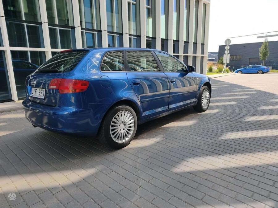 Blue Audi A3 2005 in Vilnius, with an engine capacity of 1.60 L and mileage of 200 thousand km for 2300 €, photo 5 on AUTOMOTO.COM.LV