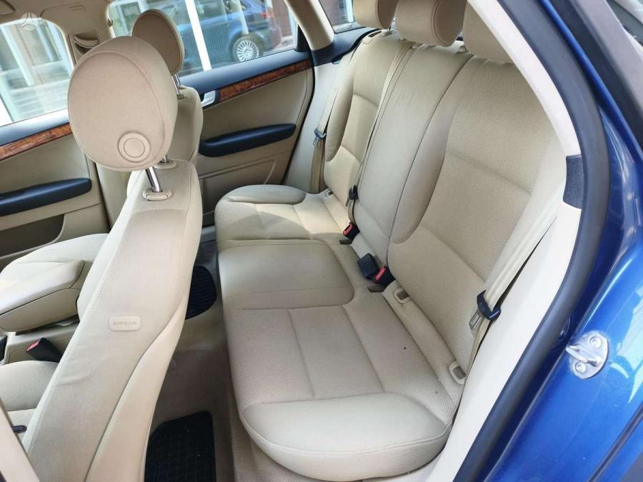 Blue Audi A3 2005 in Vilnius, with an engine capacity of 1.60 L and mileage of 200 thousand km for 2300 €, photo 15 on AUTOMOTO.COM.LV