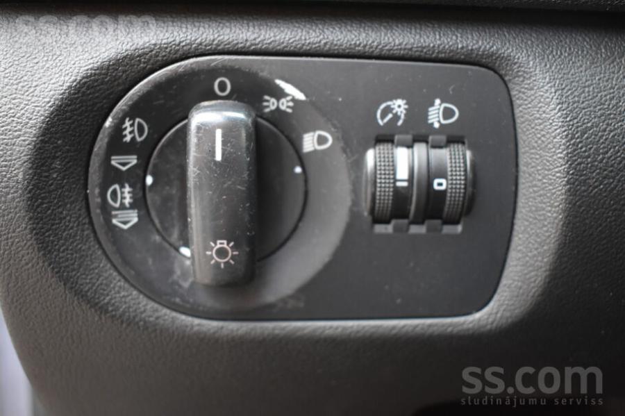 Zils Audi A3 2005 Talsi, ar dzinēja tilpumu 2.00 L un nobraukumu 317 tūkst. km par 2200 €, foto 12 vietnē AUTOMOTO.COM.LV