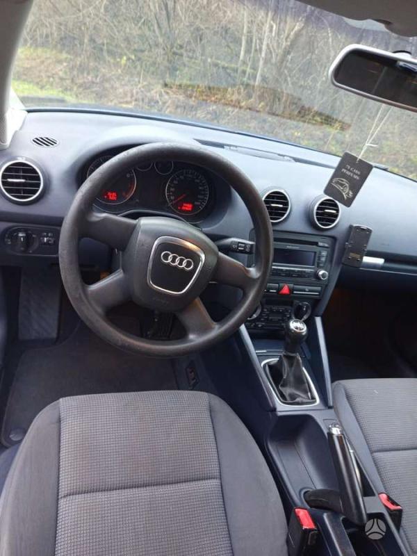Zils Audi A3 2006 Viļņa, ar dzinēja tilpumu 1.60 L un nobraukumu 224 tūkst. km par 2200 €, foto 8 vietnē AUTOMOTO.COM.LV