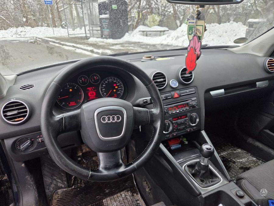Zils Audi A3 2006 Viļņa, ar dzinēja tilpumu 1.97 L un nobraukumu 317 tūkst. km par 1000 €, foto 10 vietnē AUTOMOTO.COM.LV