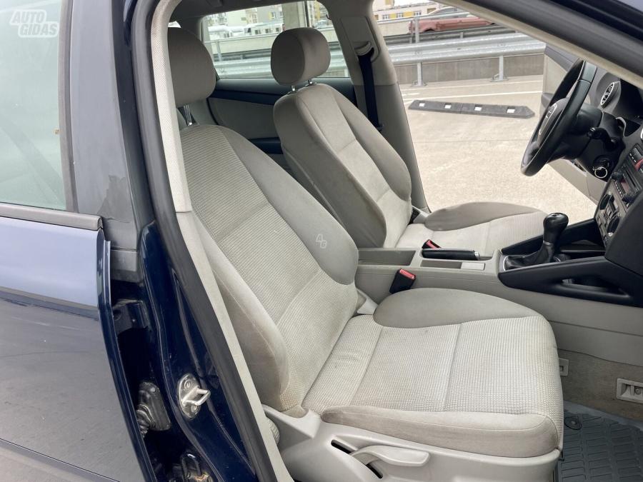 Zils Audi A3 2006 Viļņa, ar dzinēja tilpumu 1.90 L un nobraukumu 393 tūkst. km par 2150 €, foto 15 vietnē AUTOMOTO.COM.LV