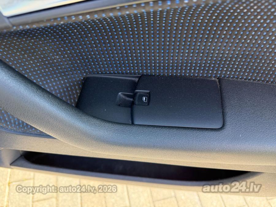 Blue Audi A3 2006 in Tallinn, with an engine capacity of 1.60 L and mileage of 178 thousand km for 1800 €, photo 18 on AUTOMOTO.COM.LV